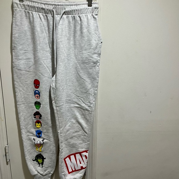 Marvel | Pants & Jumpsuits | Marvel Joggers With Characters On One Leg ...